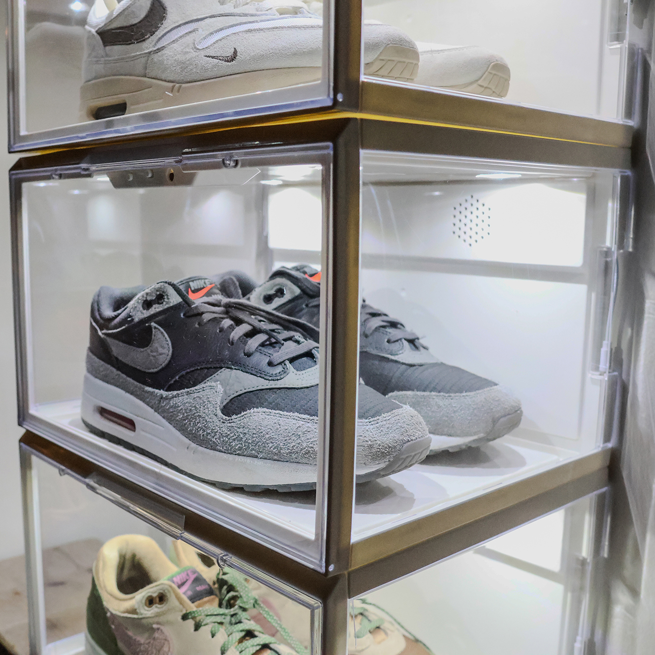 Shop - Exclusieve No. 1 sneakerbox LED wit specialist in NL